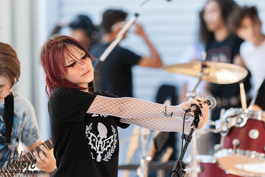 Six Easy & Effective Breath Exercises for Singers | School of Rock