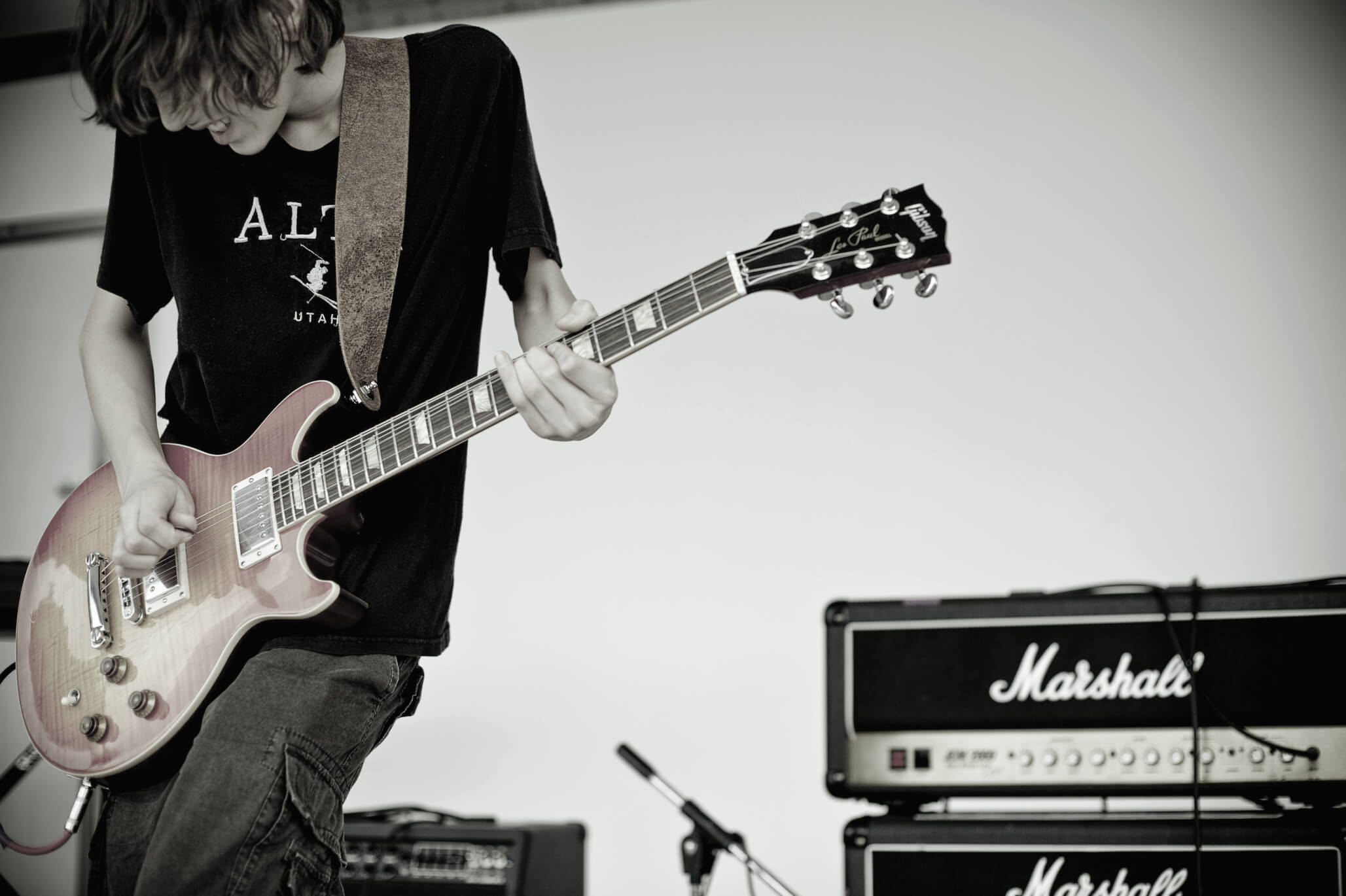 School of Rock | Beginner’s Guide to Tuning a Guitar